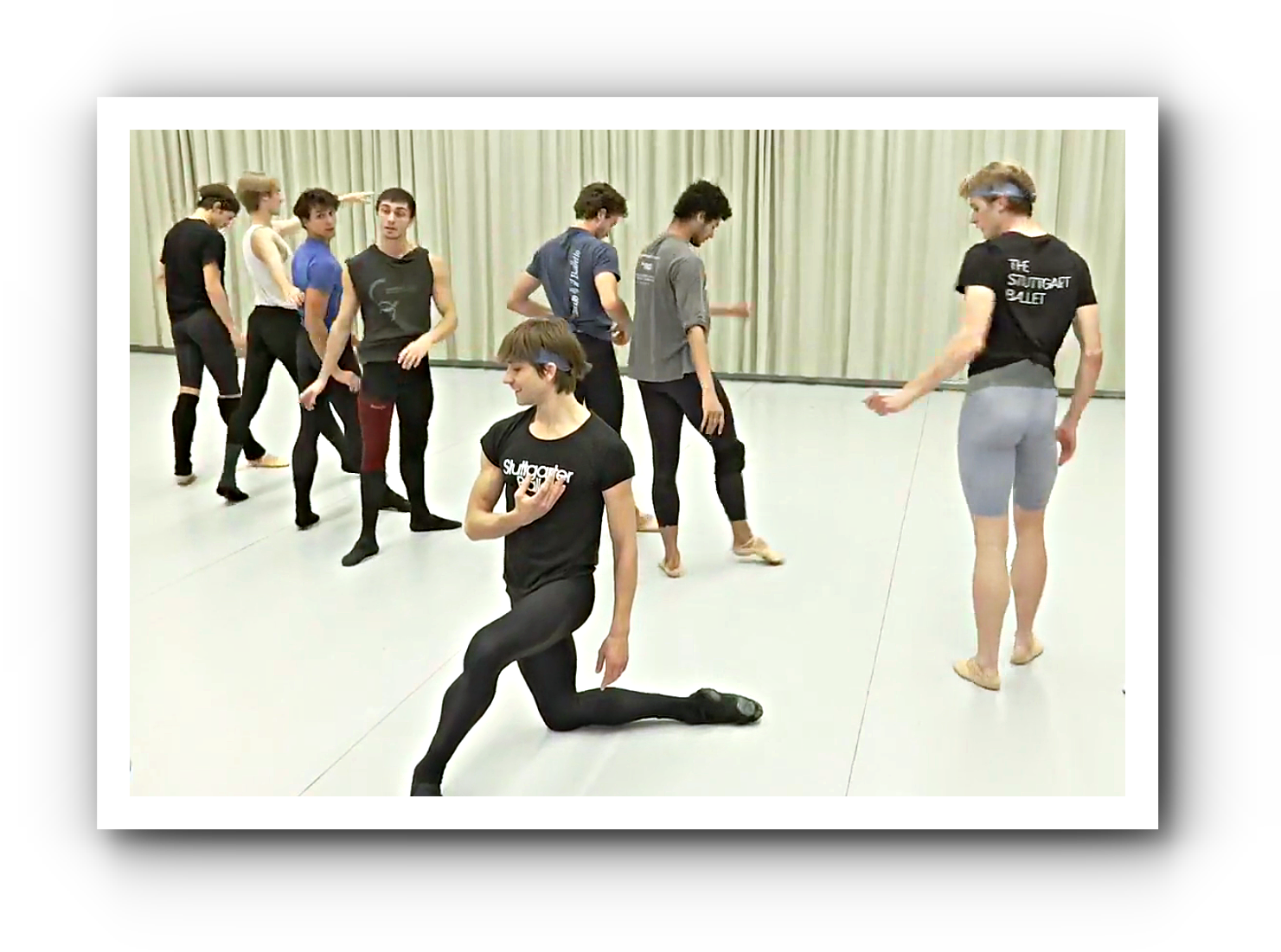 Stuttgarter Ballett - The Shades of White - Tamas Detrich