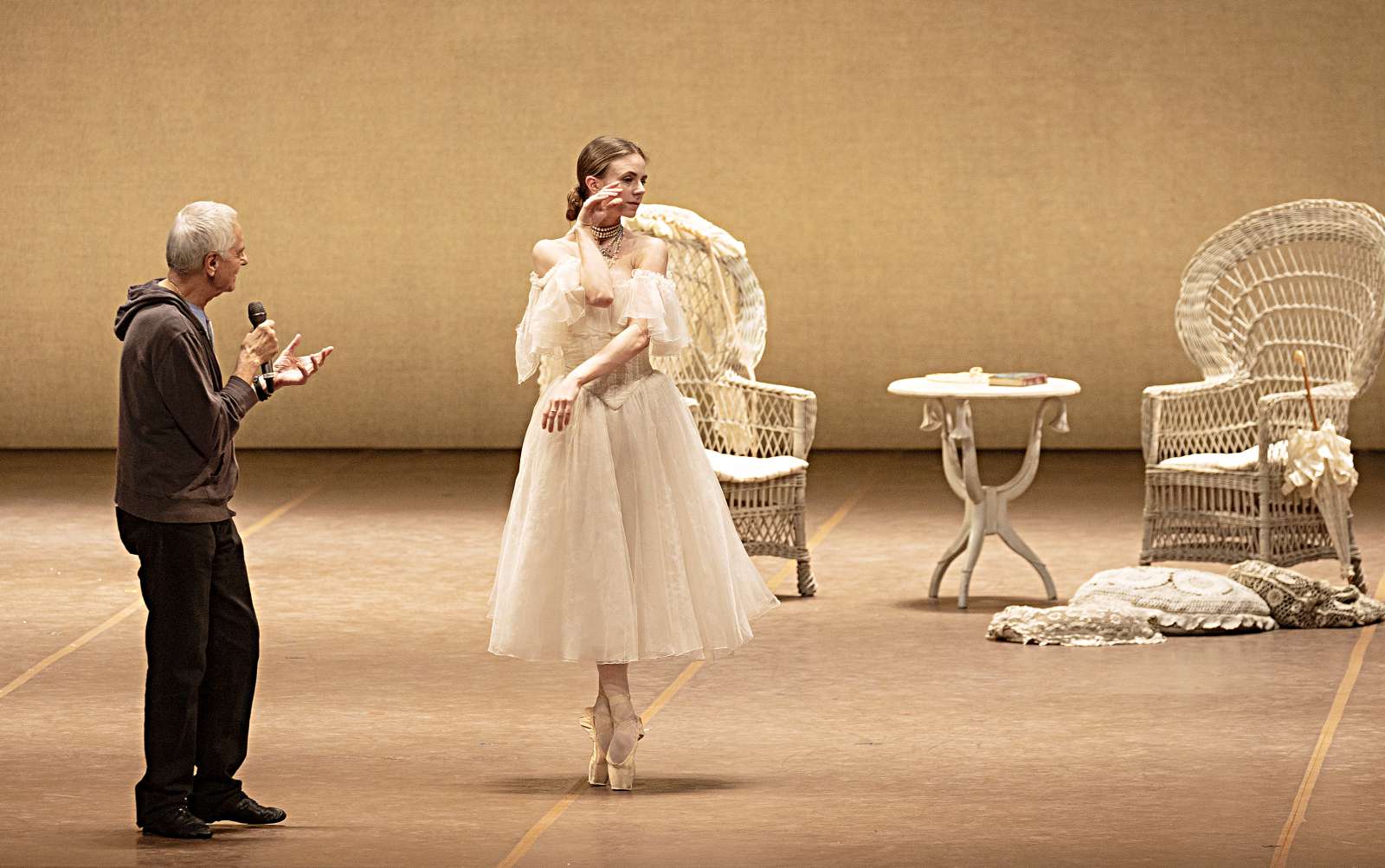 Hamburg Ballett - 239 - Ballett-Werkstatt - Die Kameliendame - John ...