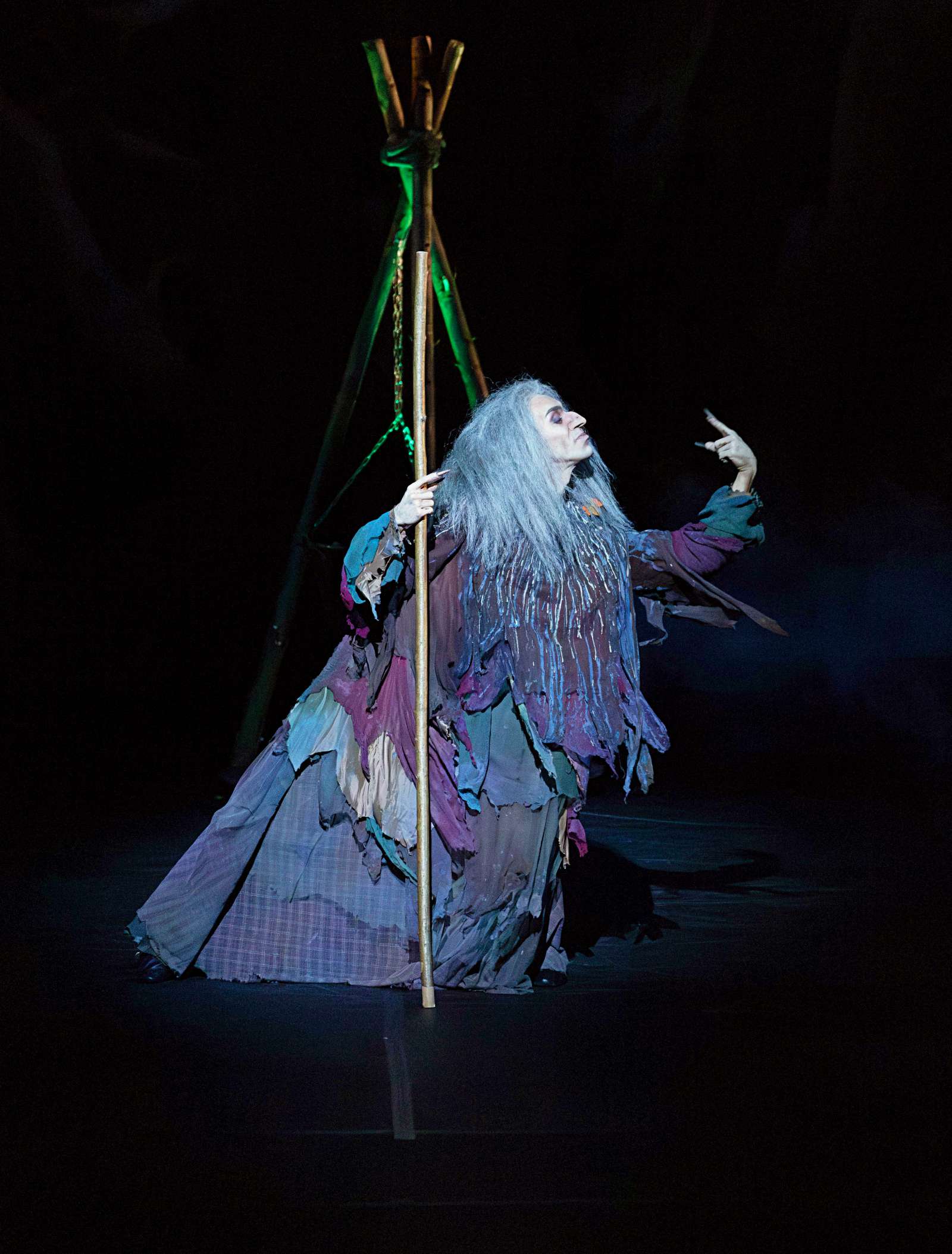 Hamburg Ballett - Romantic Evolution/s - Lloyd Riggins - La Sylphide ...