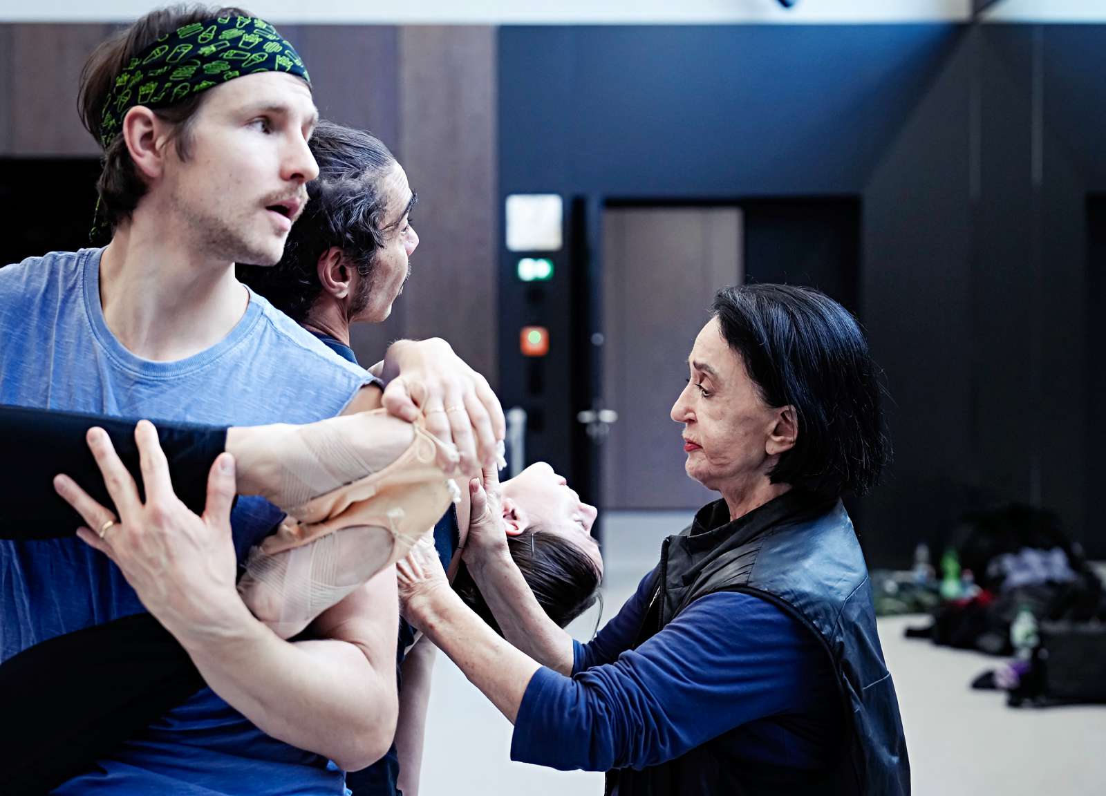 Stuttgarter Ballett - Mahler x drei Meister - Tamas Detrich - MacMillan ...