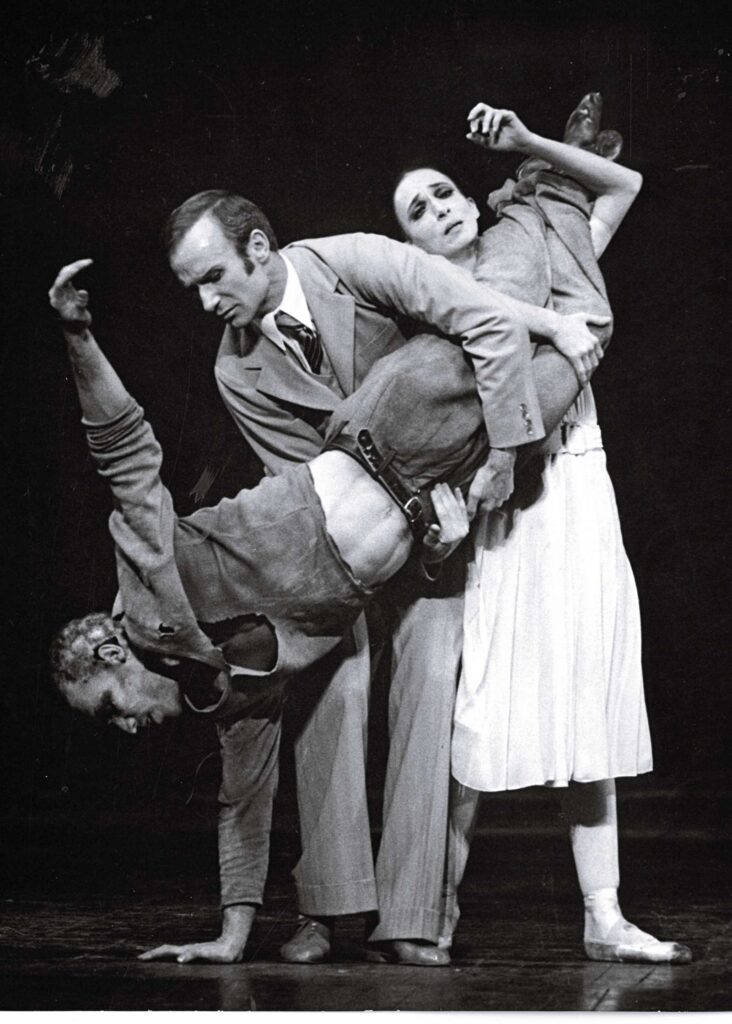 Stuttgarter Ballett - Mahler x drei Meister - Tamas Detrich - MacMillan ...
