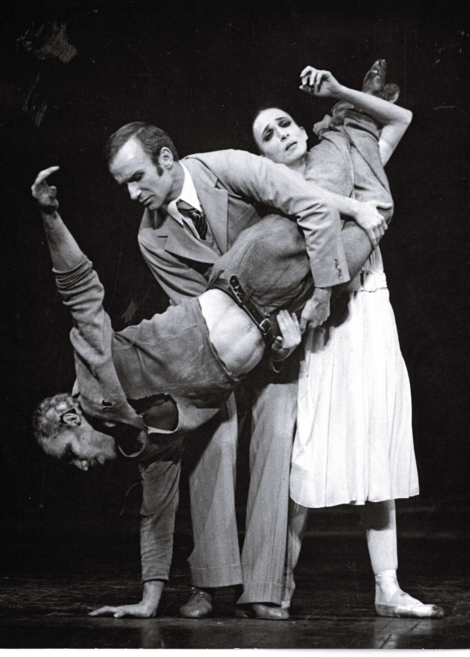 Stuttgarter Ballett - Mahler x drei Meister - Tamas Detrich - MacMillan ...