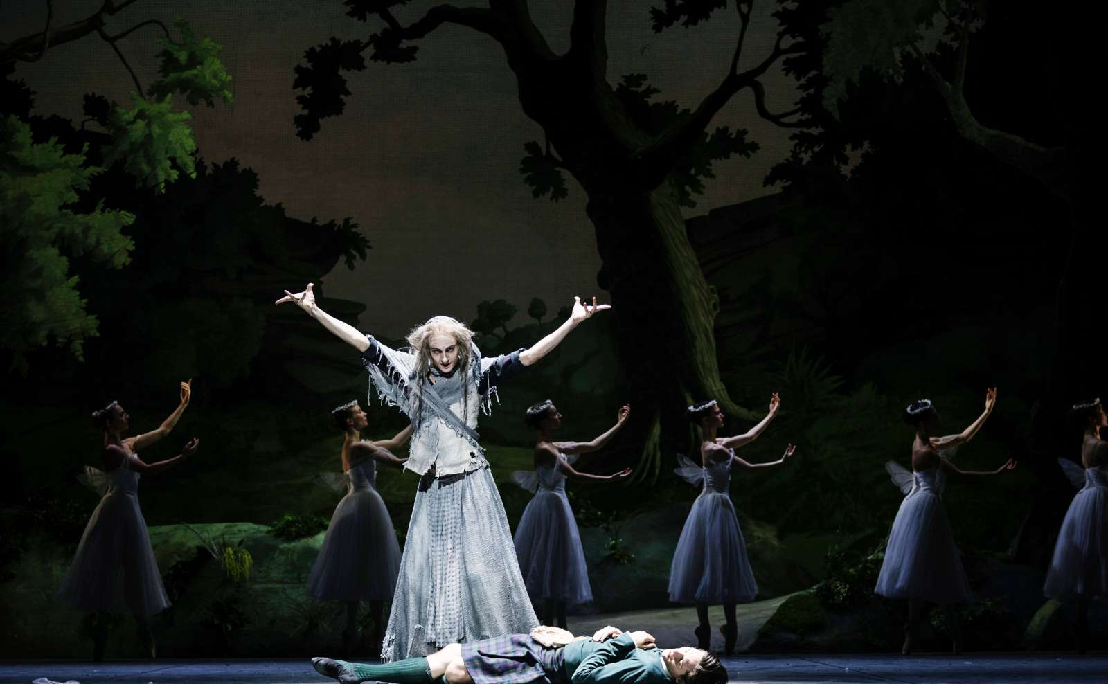 Hamburg Ballett - Romantic Evolution/s - Lloyd Riggins - La Sylphide ...