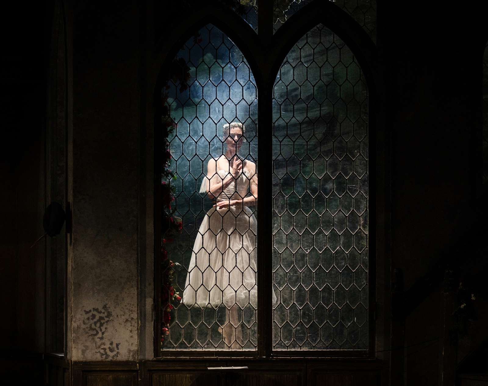 Hamburg Ballett - Romantic Evolution/s - Lloyd Riggins - La Sylphide ...